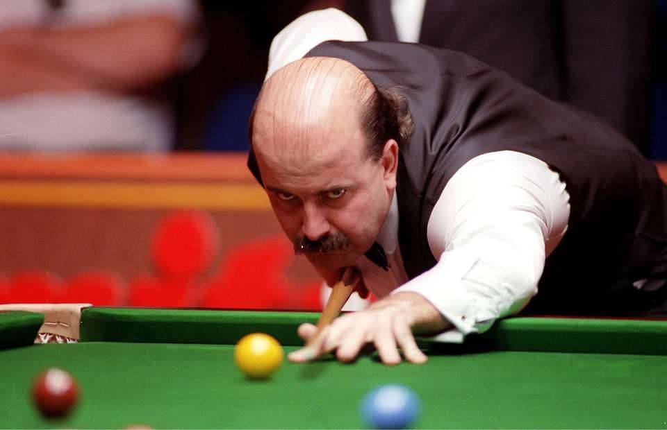 Snooker legend Willie Thorne passes away aged 66