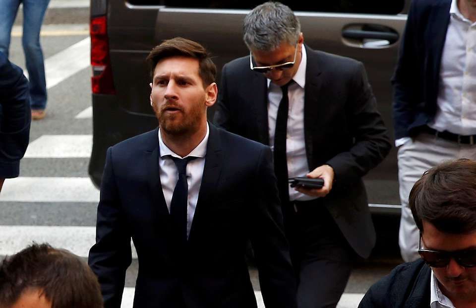 Lionel Messi's father has arrived in Barcelona for talks ahead of ...