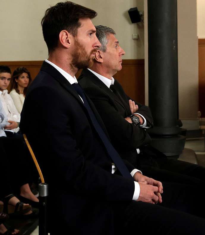 Lionel Messi's father has arrived in Barcelona for talks ahead of ...