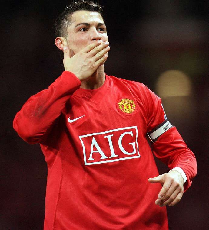 Cristiano Ronaldo has now scored superb headers at AS Roma for Man Utd ...