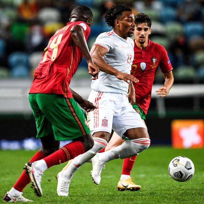 Adama Traore produces incredible moment of speed and strength on Spain ...