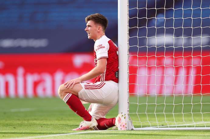 Arsenal destroyed by Aston Villa: Kieran Tierney goes viral for ...
