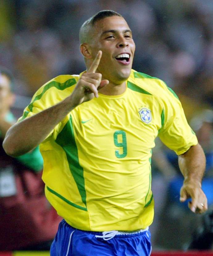 Ronaldo: Incredible video of the Brazil legend dominating the 2002 ...