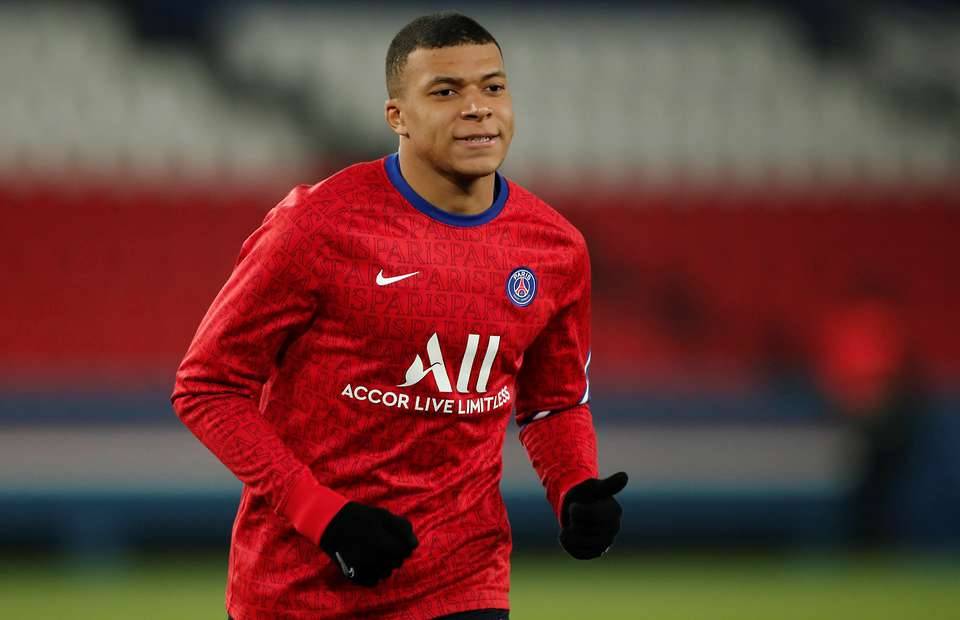 Kylian Mbappe: Footage of young kid meeting PSG superstar is so wholesome