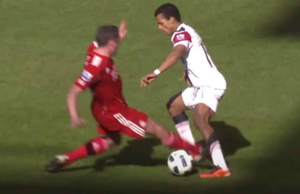 Liverpool vs Manchester United: Steven Gerrard lost it with Nani for ...
