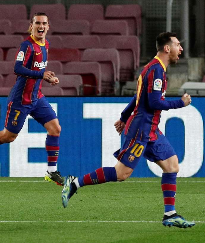 Lionel Messi: Clip shows Barcelona star is the world's best player at ...