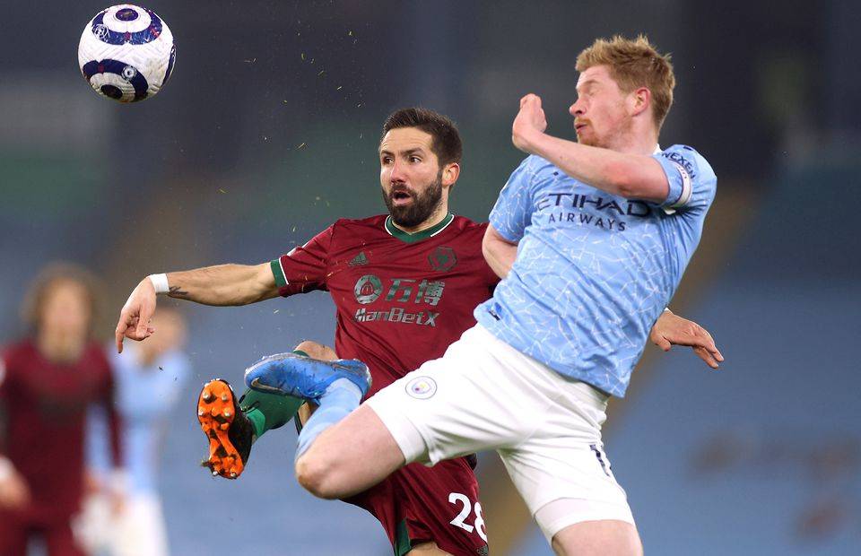 Man City's Kevin De Bruyne produced stunning 'bicycle pass' during ...