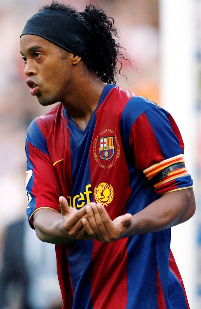Ronaldinho's physics-defying Barcelona pass in 2006 still needs explaining