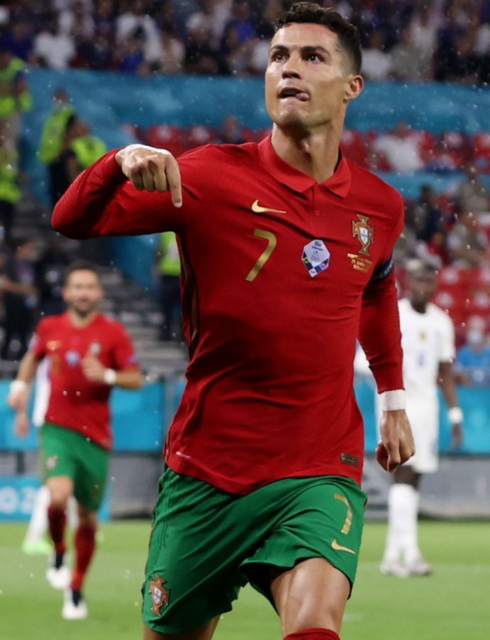 Ronaldo, Zidane, Maldini: The greatest European XI of all time as voted ...