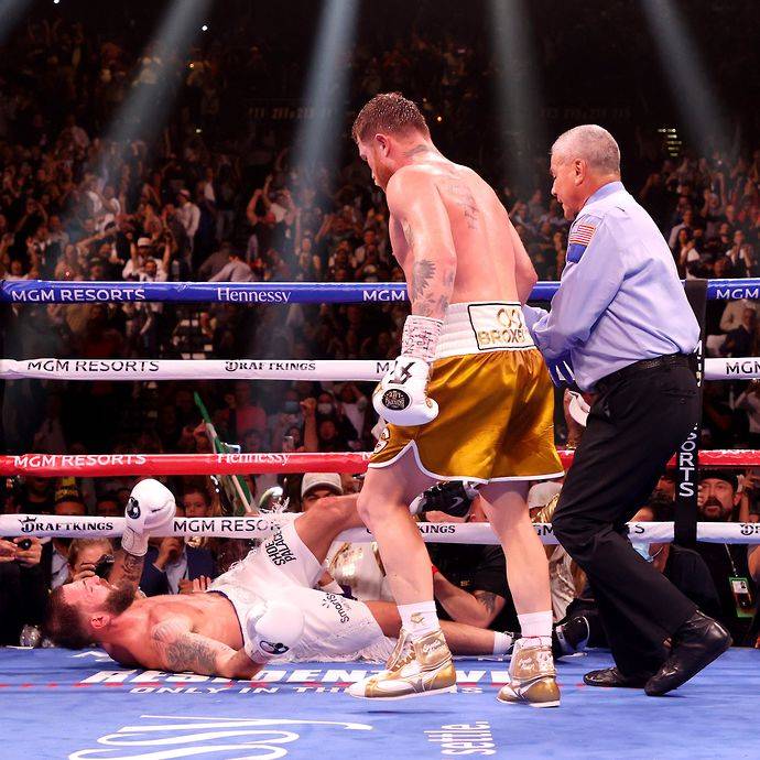 Canelo Alvarez vs Caleb Plant purse: What did they earn?