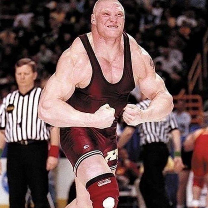 did brock lesnar play football in college