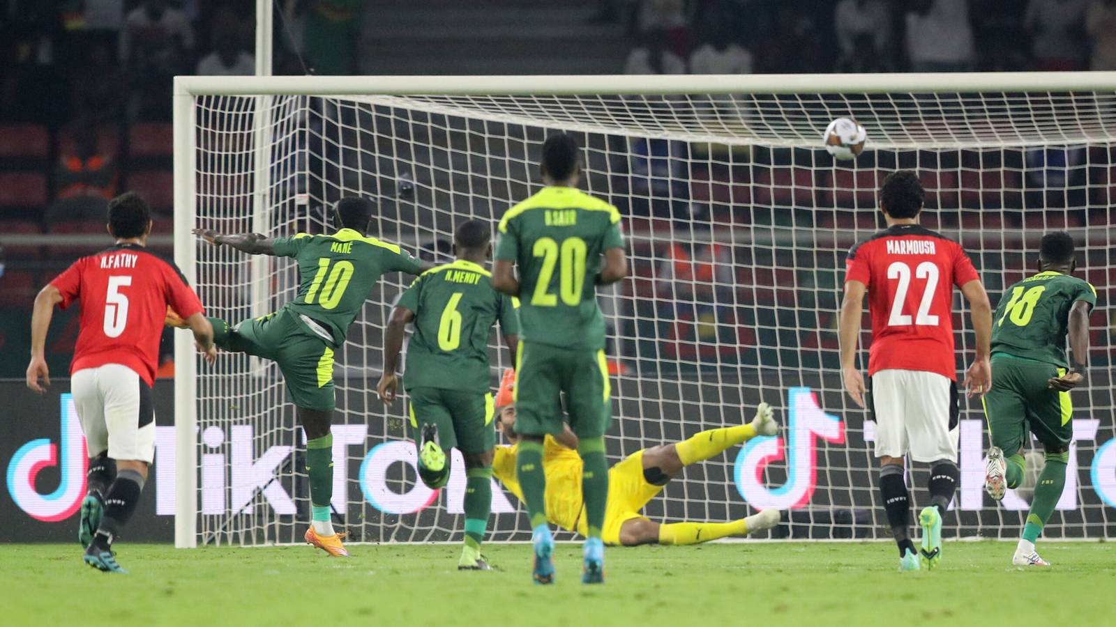 Senegal win AFCON: Salah and Mane’s brilliant conversation with Gabaski ...