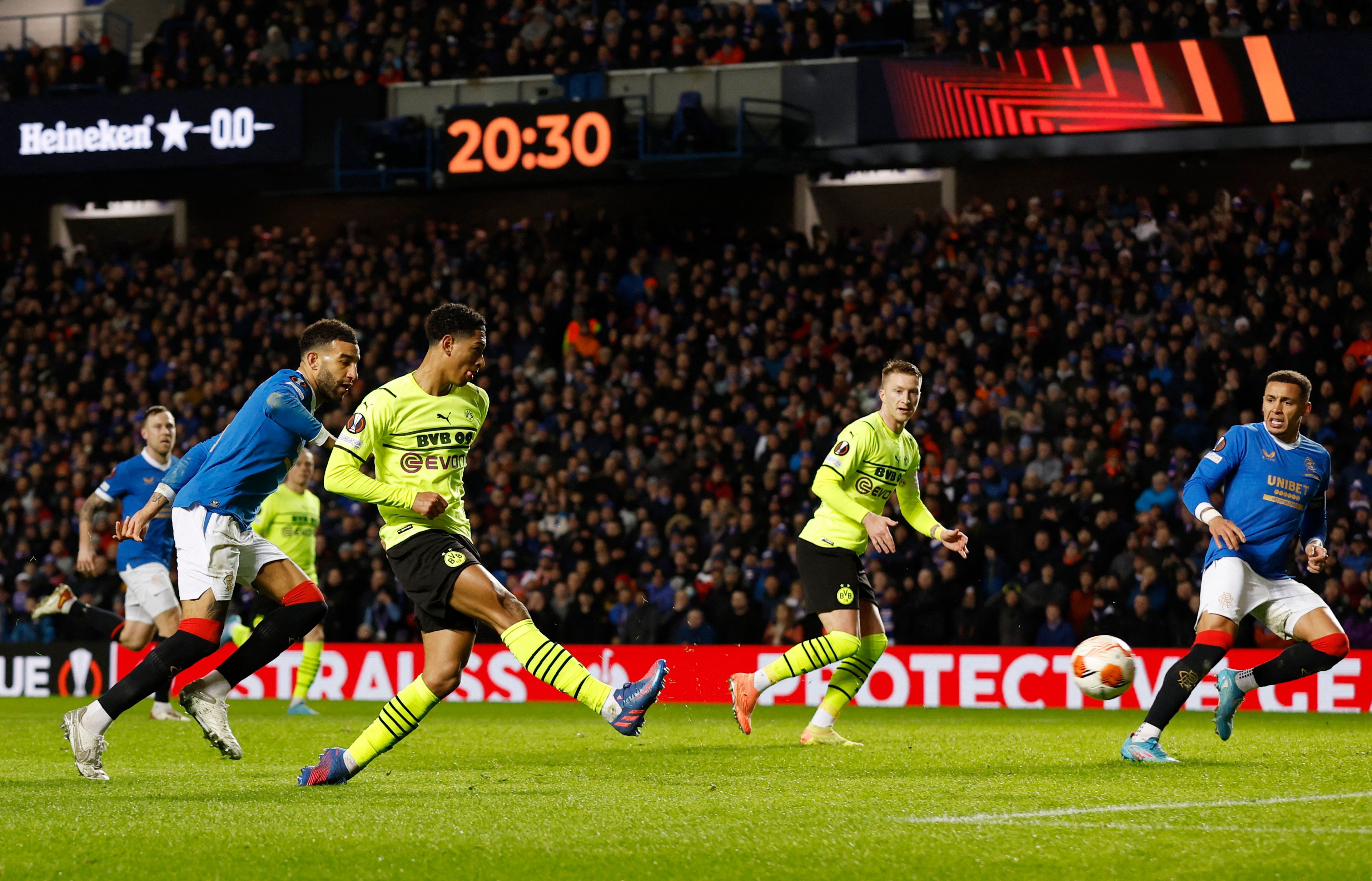 Jude Bellingham rages at Dortmund teammate Schulz in Rangers loss