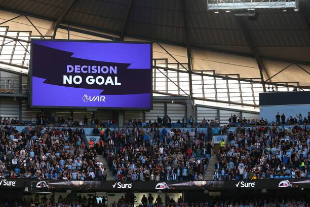 Does FIFA 22 have VAR?