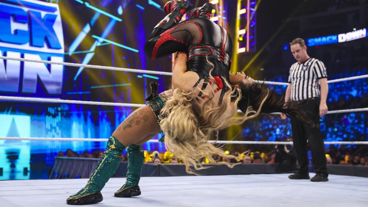 WWE SmackDown results: Brock Lesnar sends message to Roman Reigns