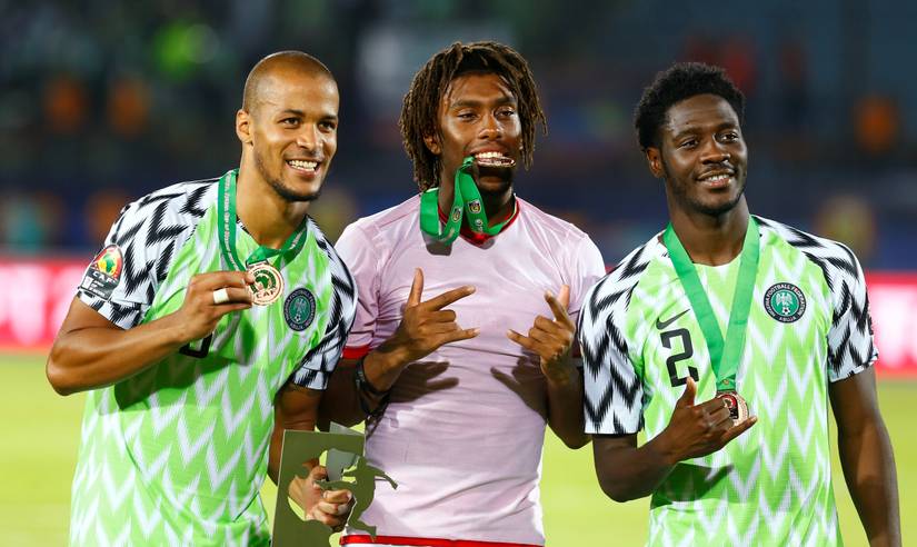 World Cup: Angry Nigeria fans storm pitch after Ghana defeat