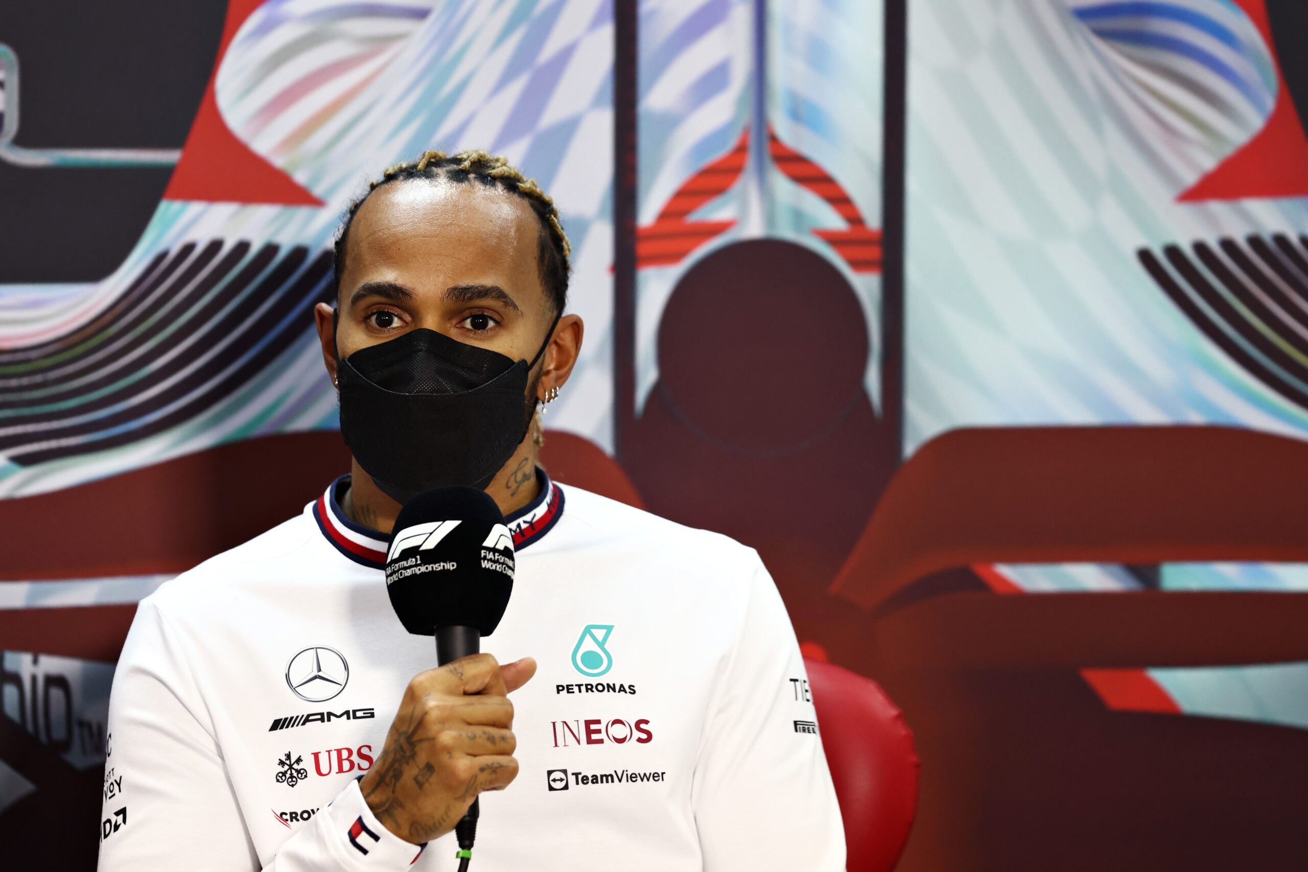 Lewis Hamilton says Red Bull and Ferrari are 'in another league'