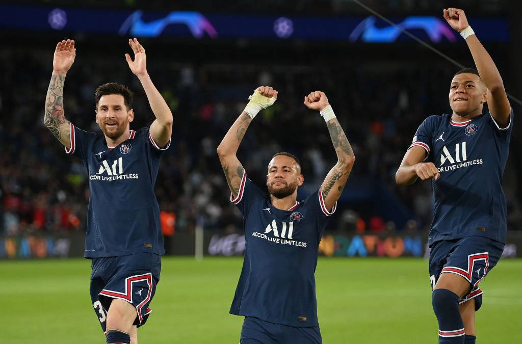 Lionel Messi: What's the record for most assists in a Ligue 1 season?