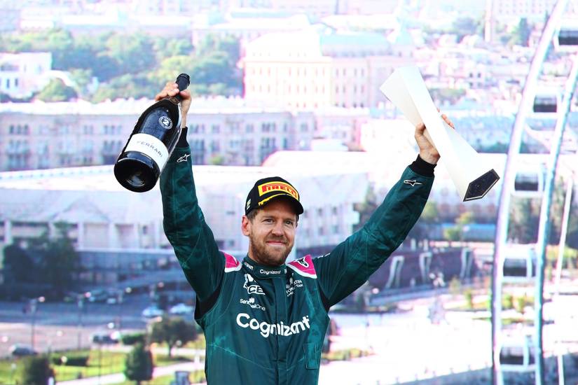 Abu Dhabi GP: Sebastian Vettel receives guard of honour from F1 drivers