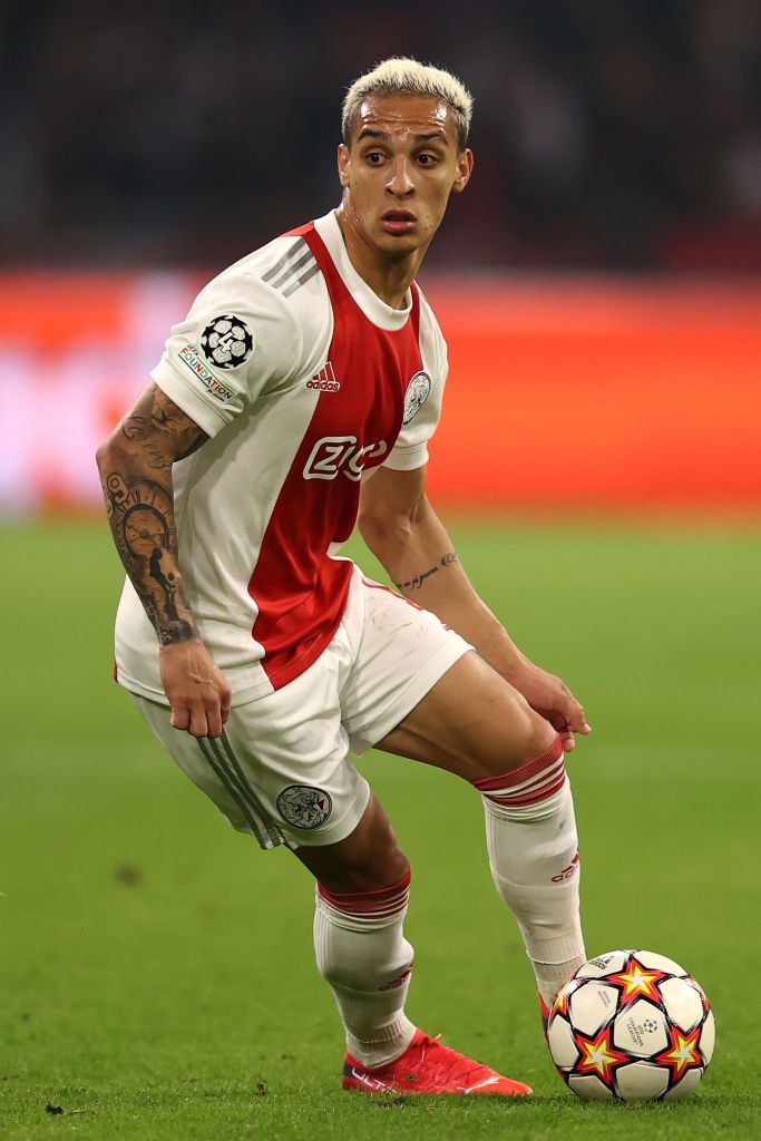 Antony tears into Ajax after they reject Man United's huge offer Antony tears into Ajax after they reject Man United's huge offer