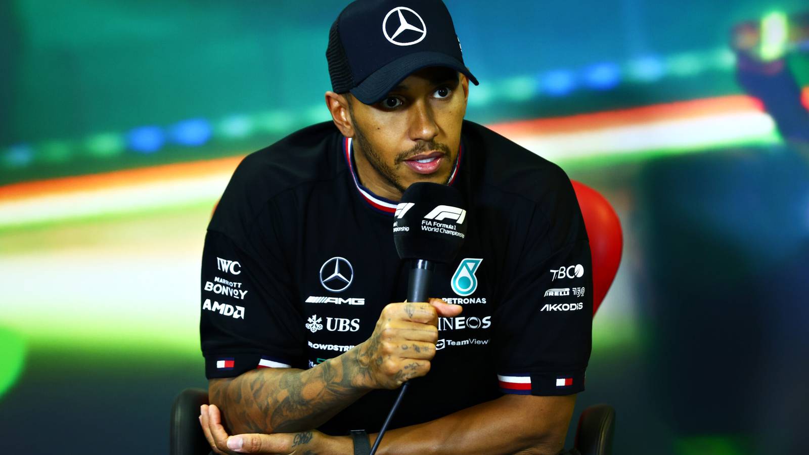 Lewis Hamilton outlines plans for Formula 1 stay