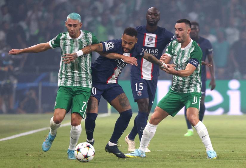 Neymar: PSG star calls out ref after being booked for celebration