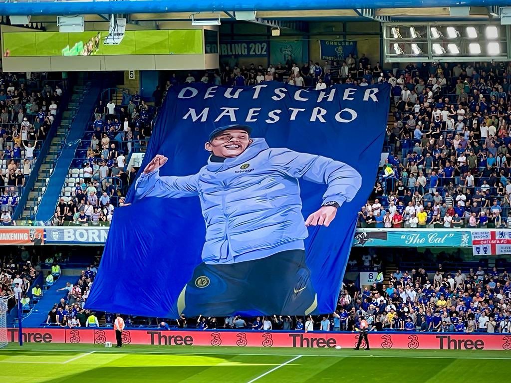 Thomas Tuchel reacting to his Chelsea banner goes viral after sacking