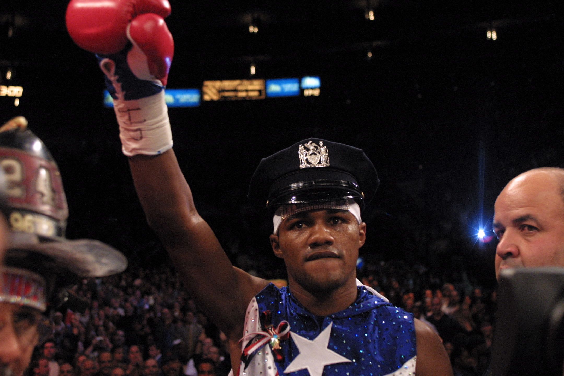 Mayweather, Pacquiao, Canelo, no Tyson or Fury: 10 best boxers of last ...