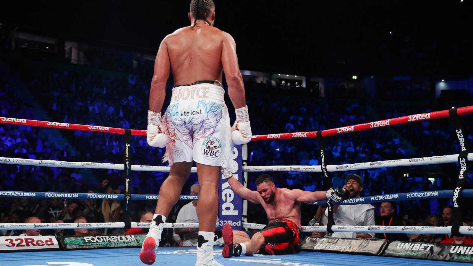 Joe Joyce KOs Joseph Parker: Slow motion footage of brutal left hook
