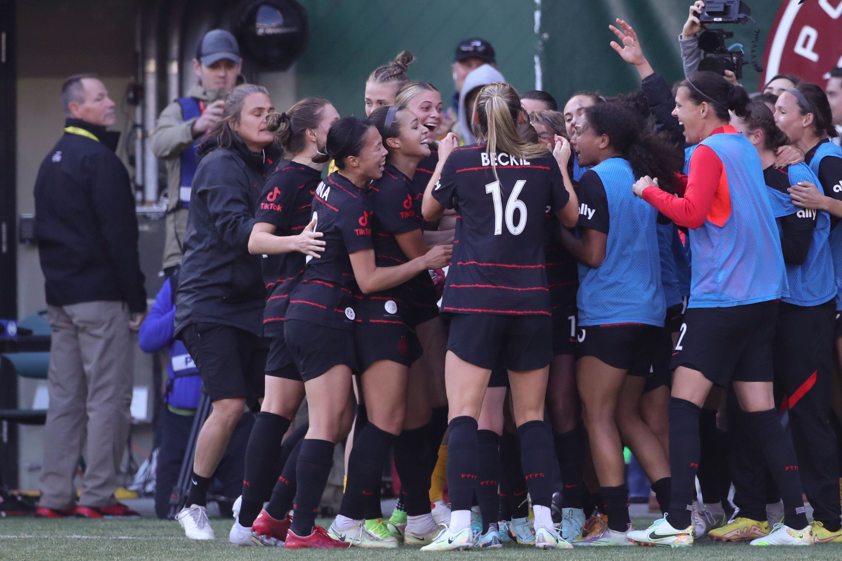 Crystal Dunn scores historic winner for Portland five months after ...