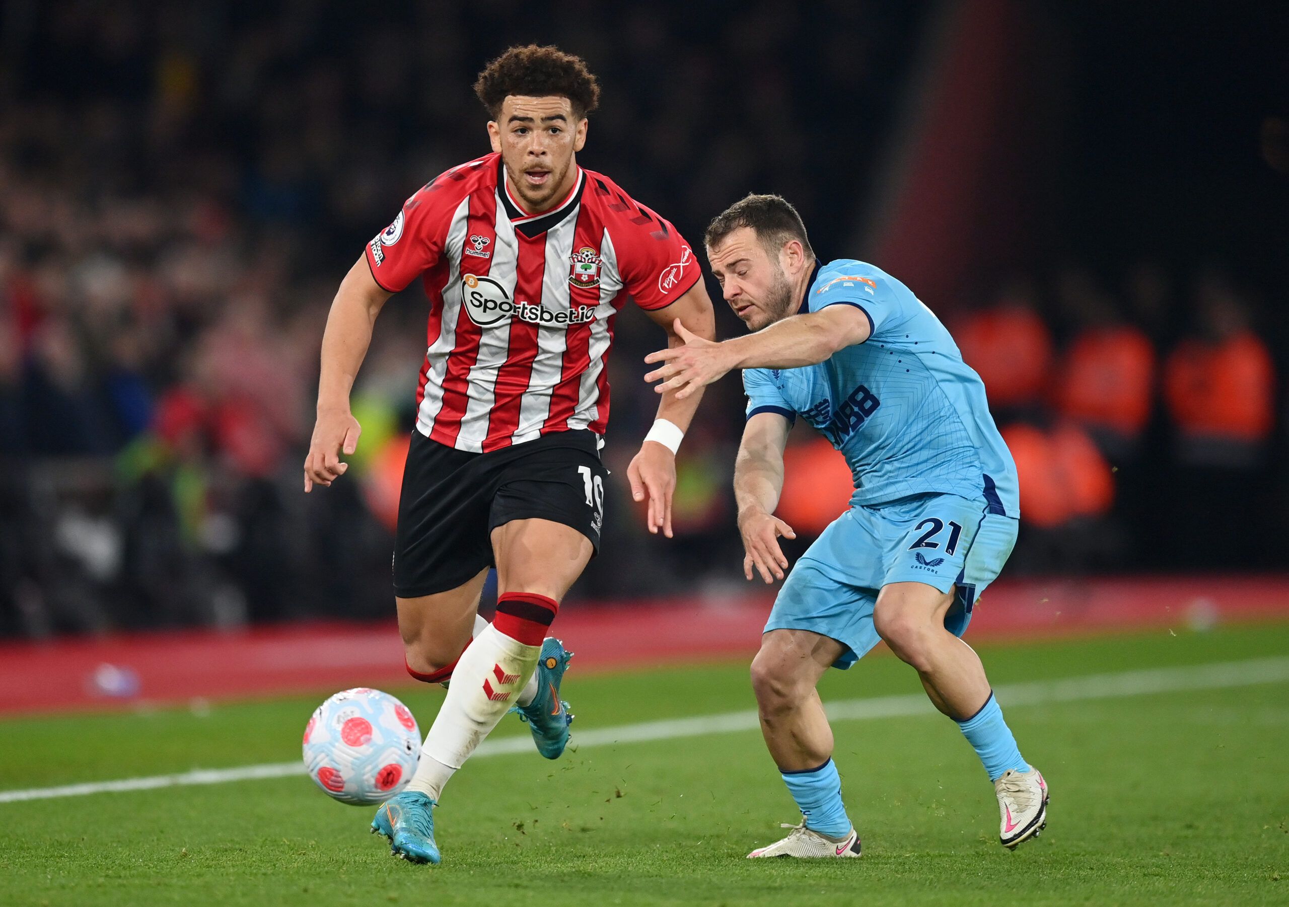 What Premier League games are on TV this weekend? (GW15)