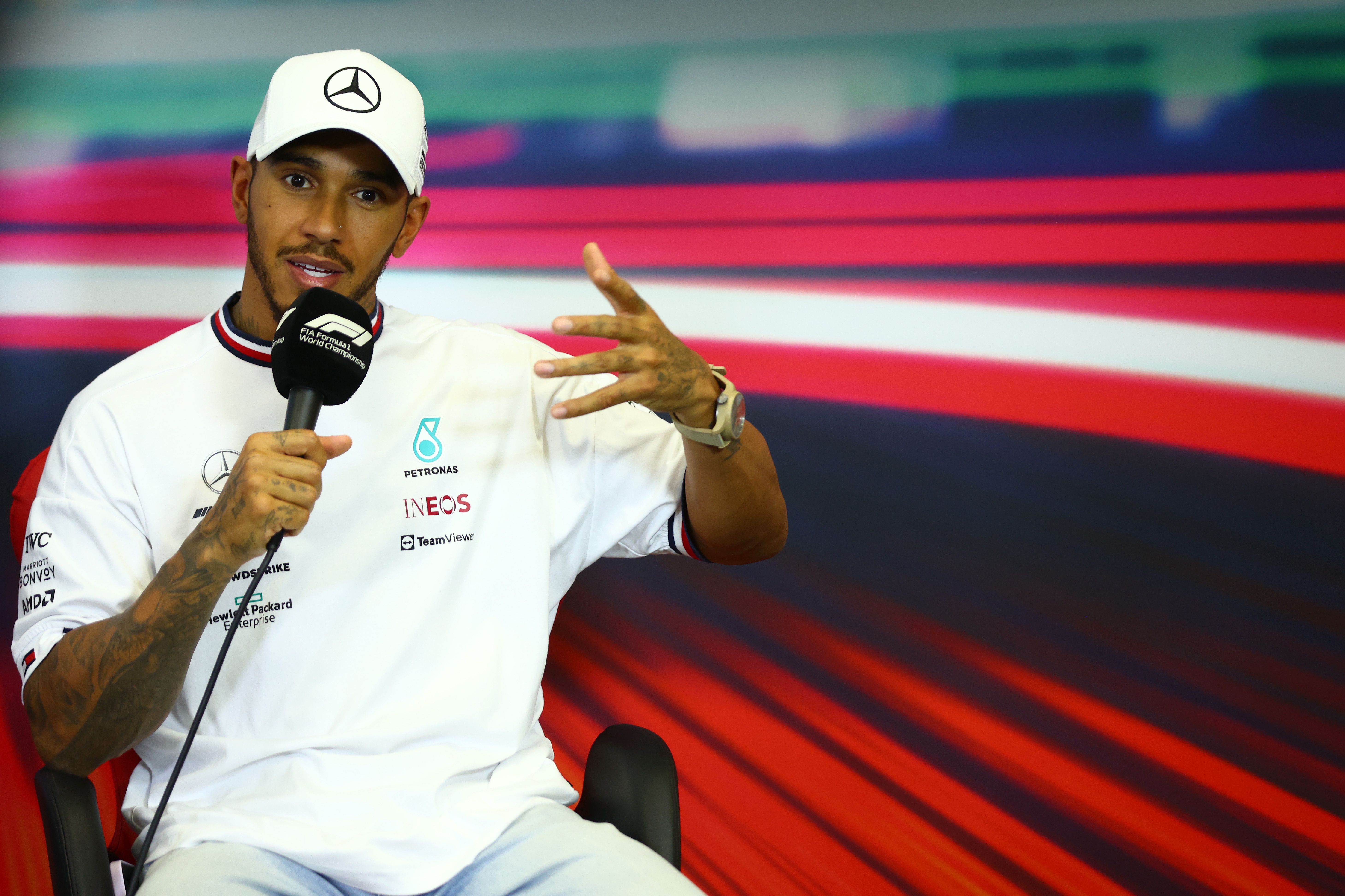 F1: Lewis Hamilton gives clear update on future amid contract speculation