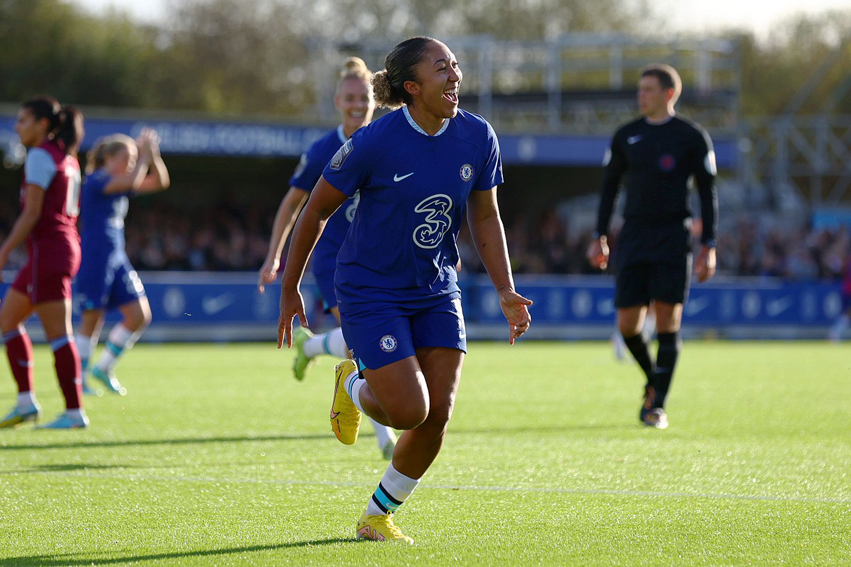 Chelsea: Lauren James produces WSL masterclass against Aston Villa