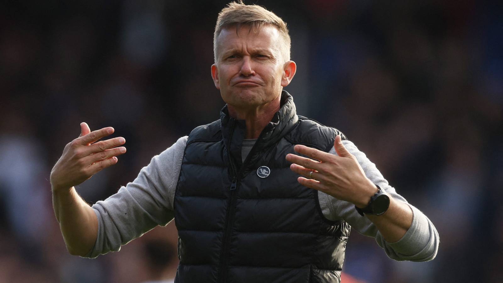 Sky Sports reporter drops big claim on Meslier future at Leeds United