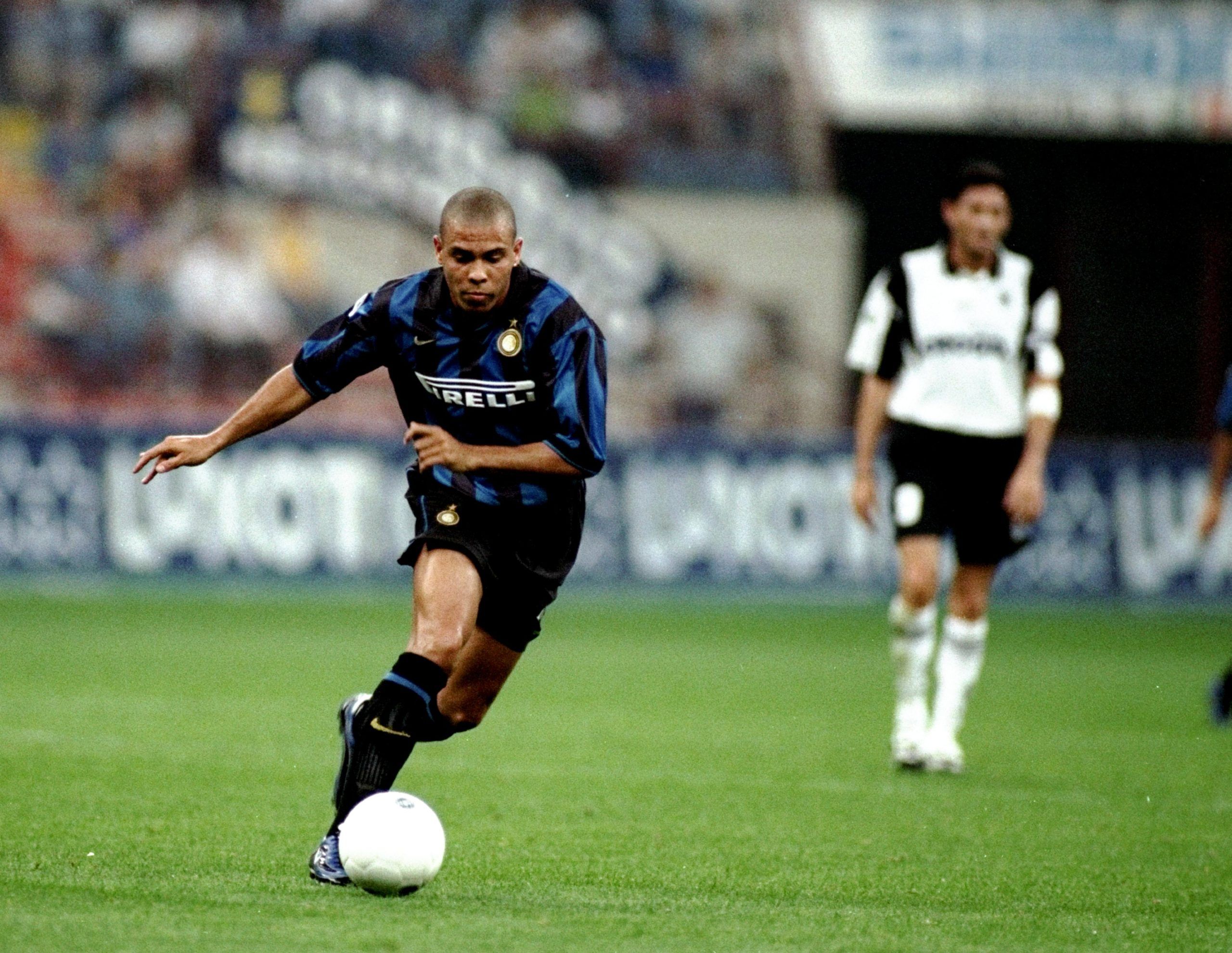 Top 5 football transfers that almost happened