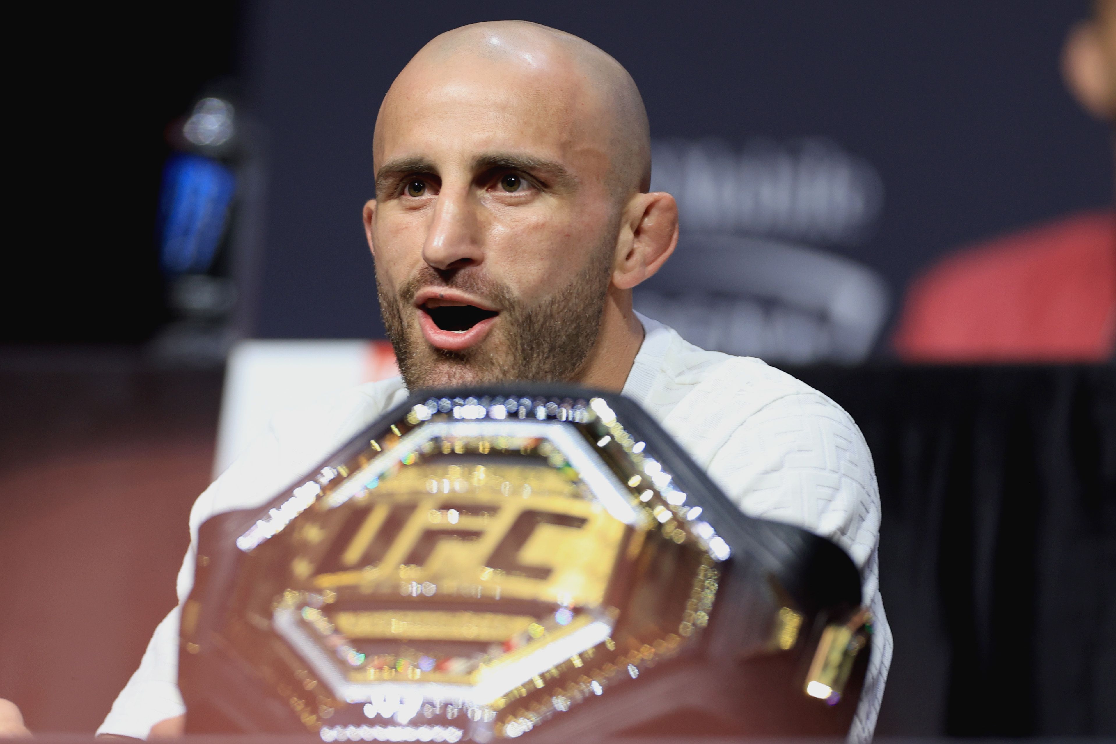 UFC 284: Islam Makhachev deserves 'credit' for facing Alexander Volkanovski