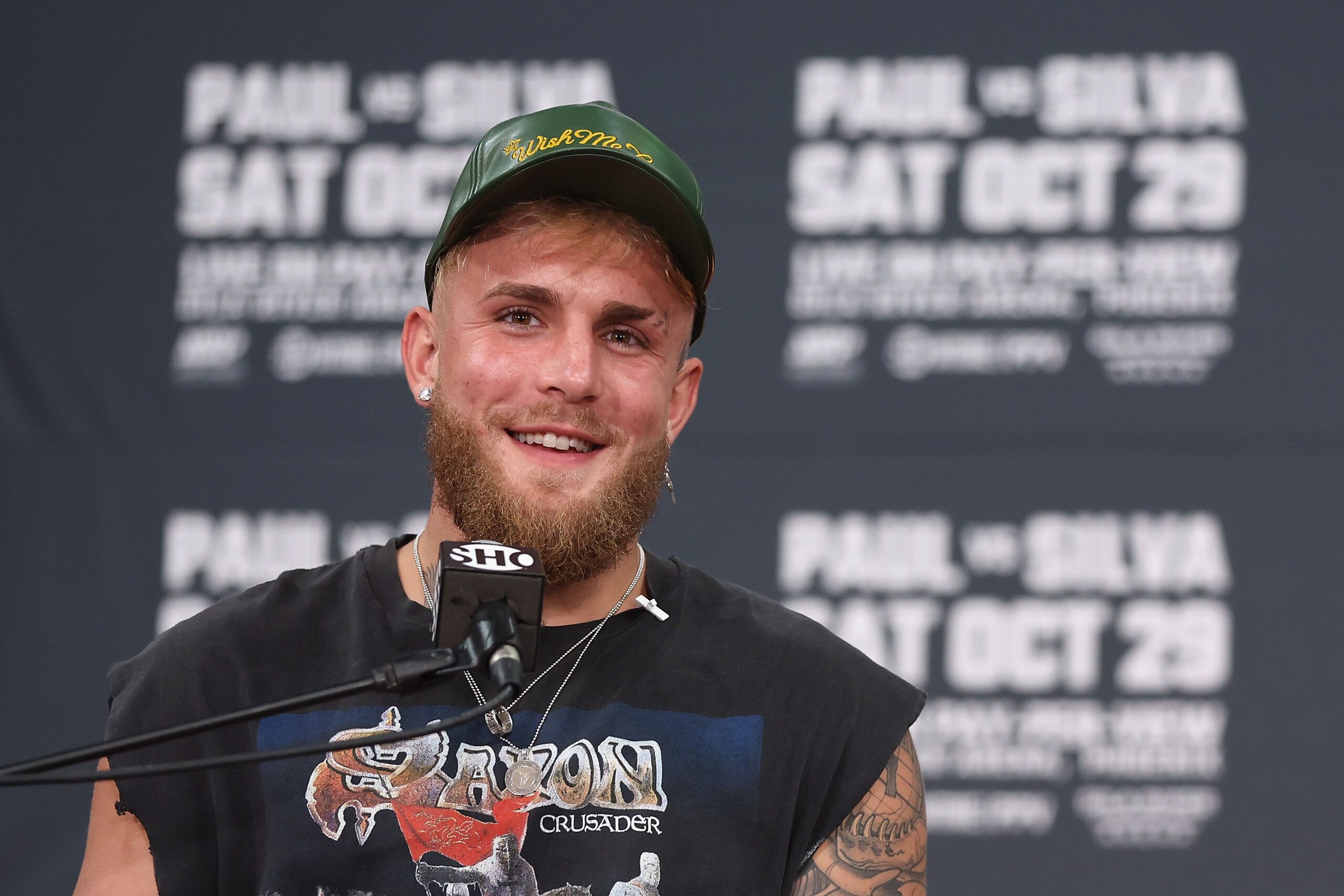 Jake Paul compared to Muhammad Ali and Floyd Mayweather