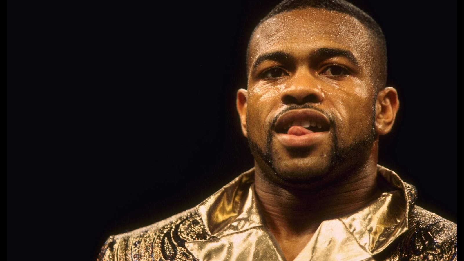 Roy Jones Jr: Video of 'the ultimate showman' resurfaces as he signs ...