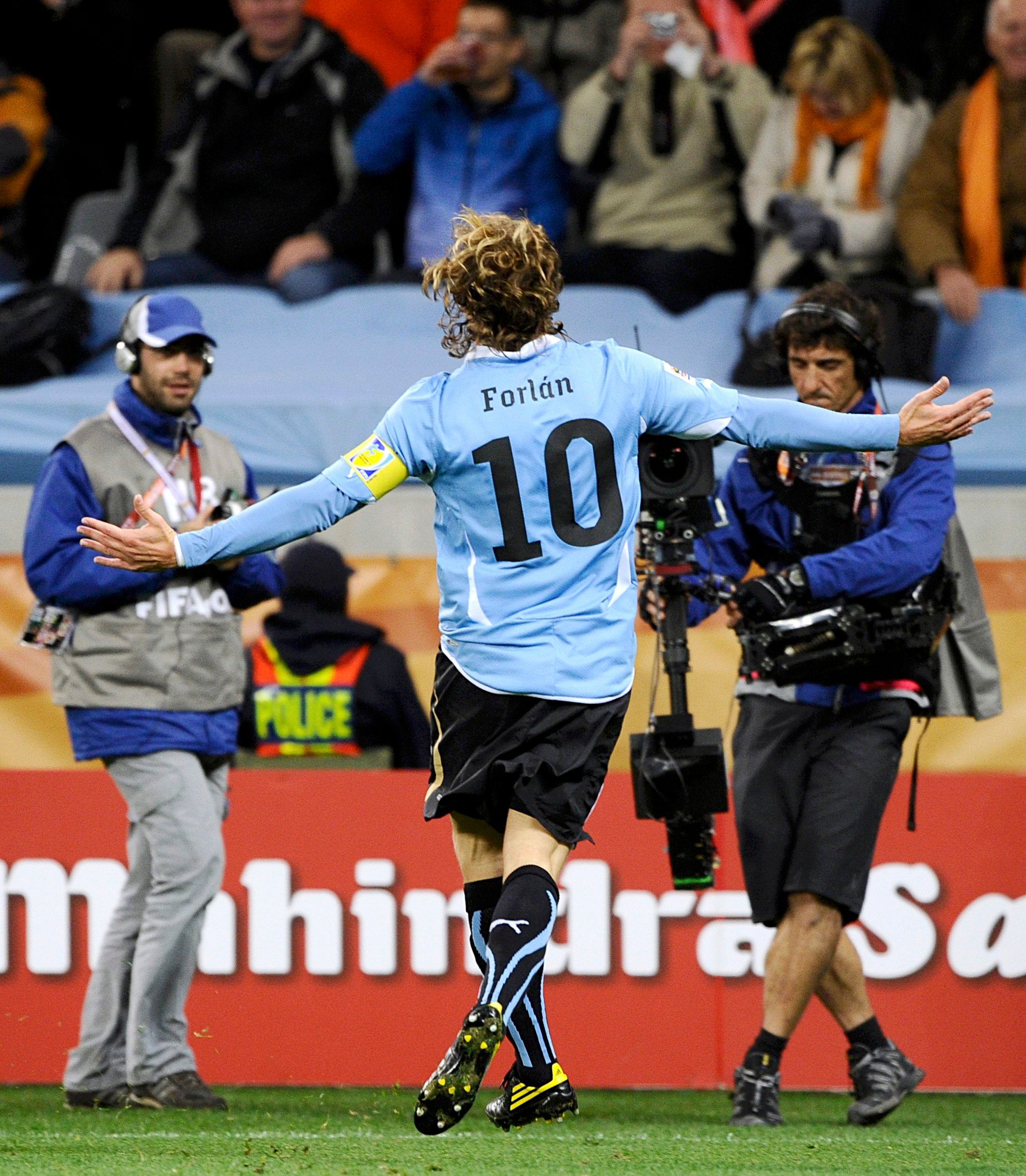 Qatar 2022: Every iconic goal of Diego Forlan's legendary 2010 World ...