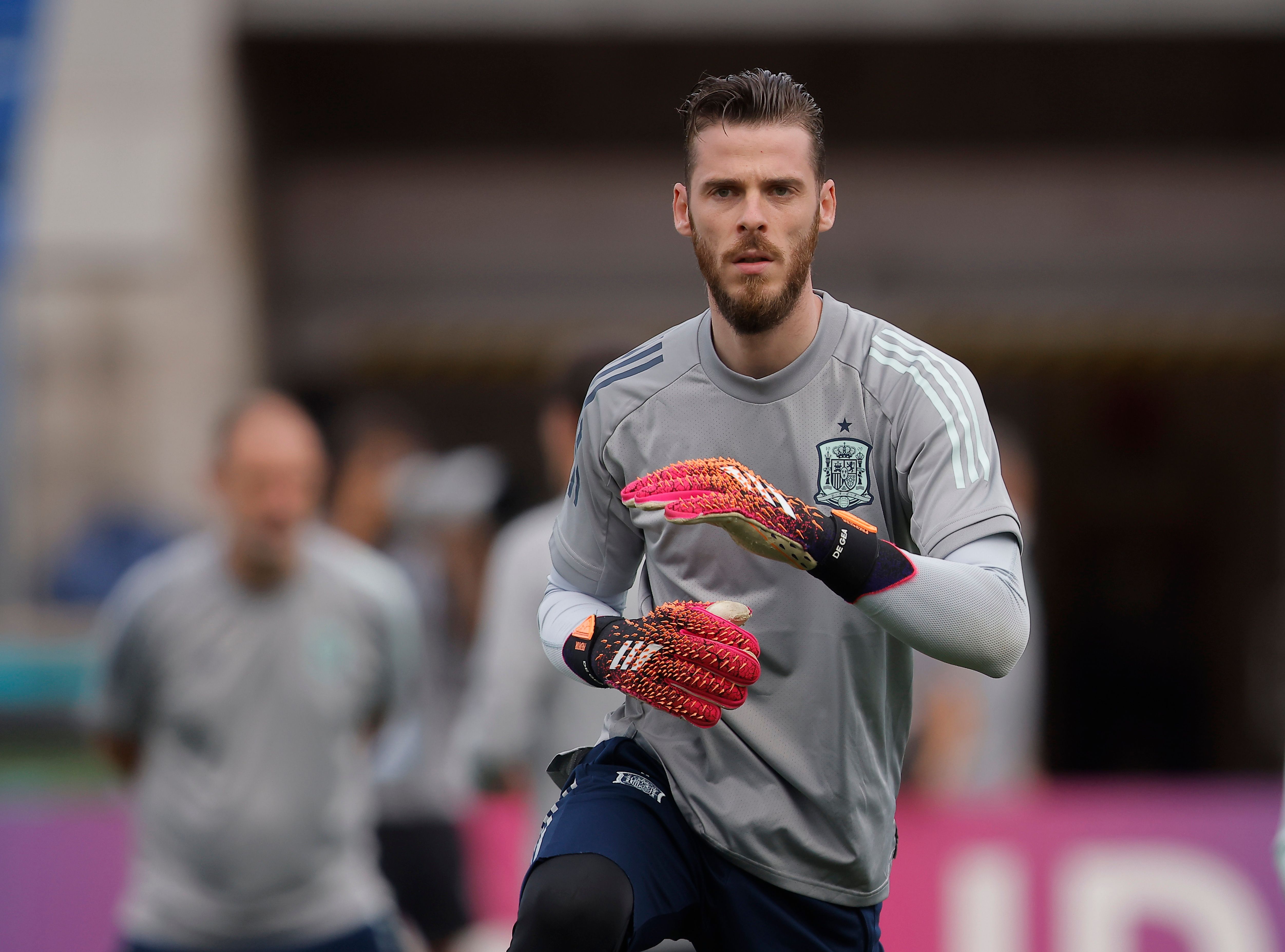 De Gea's stunned reaction to Spain FA president's message after WC snub