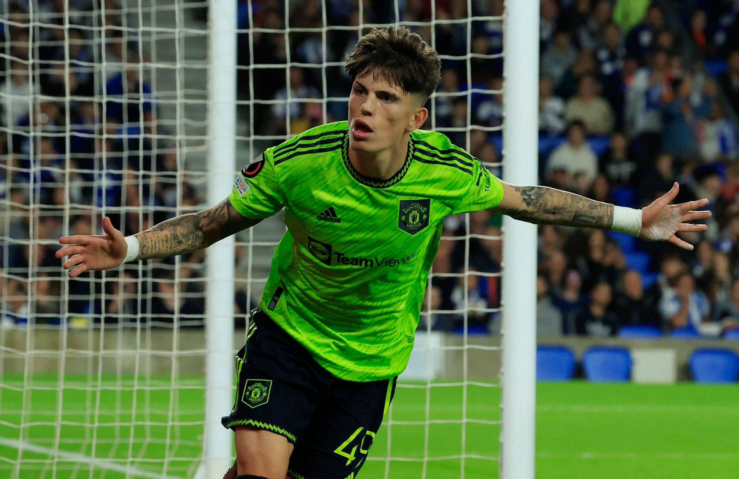 Alejandro Garnacho pays tribute to Ronaldo as he scores first ever Man ...