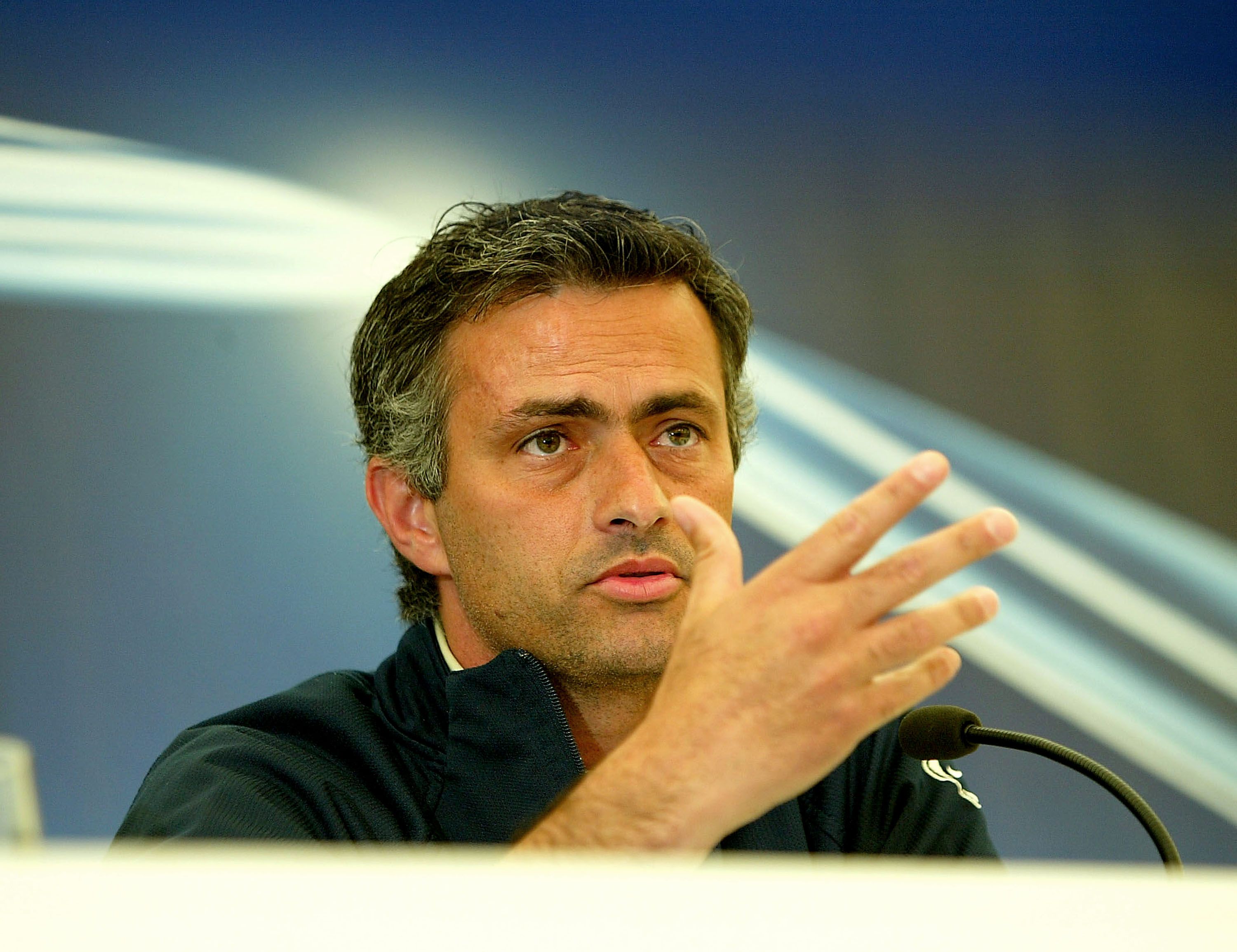 Jose Mourinho explaining recruitment behind his Porto UCL-winning side ...