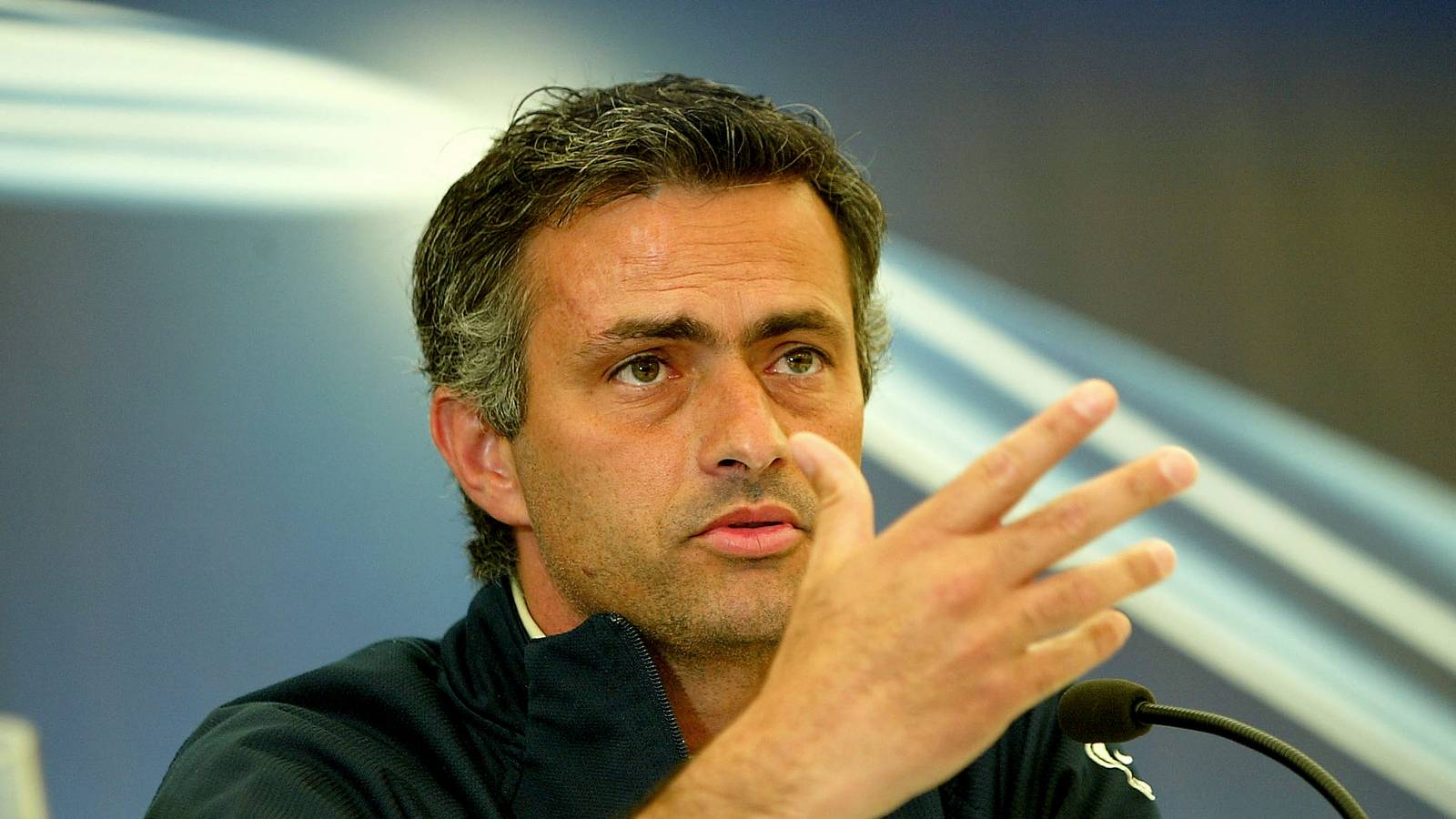 Jose Mourinho explaining recruitment behind his Porto UCL-winning side ...
