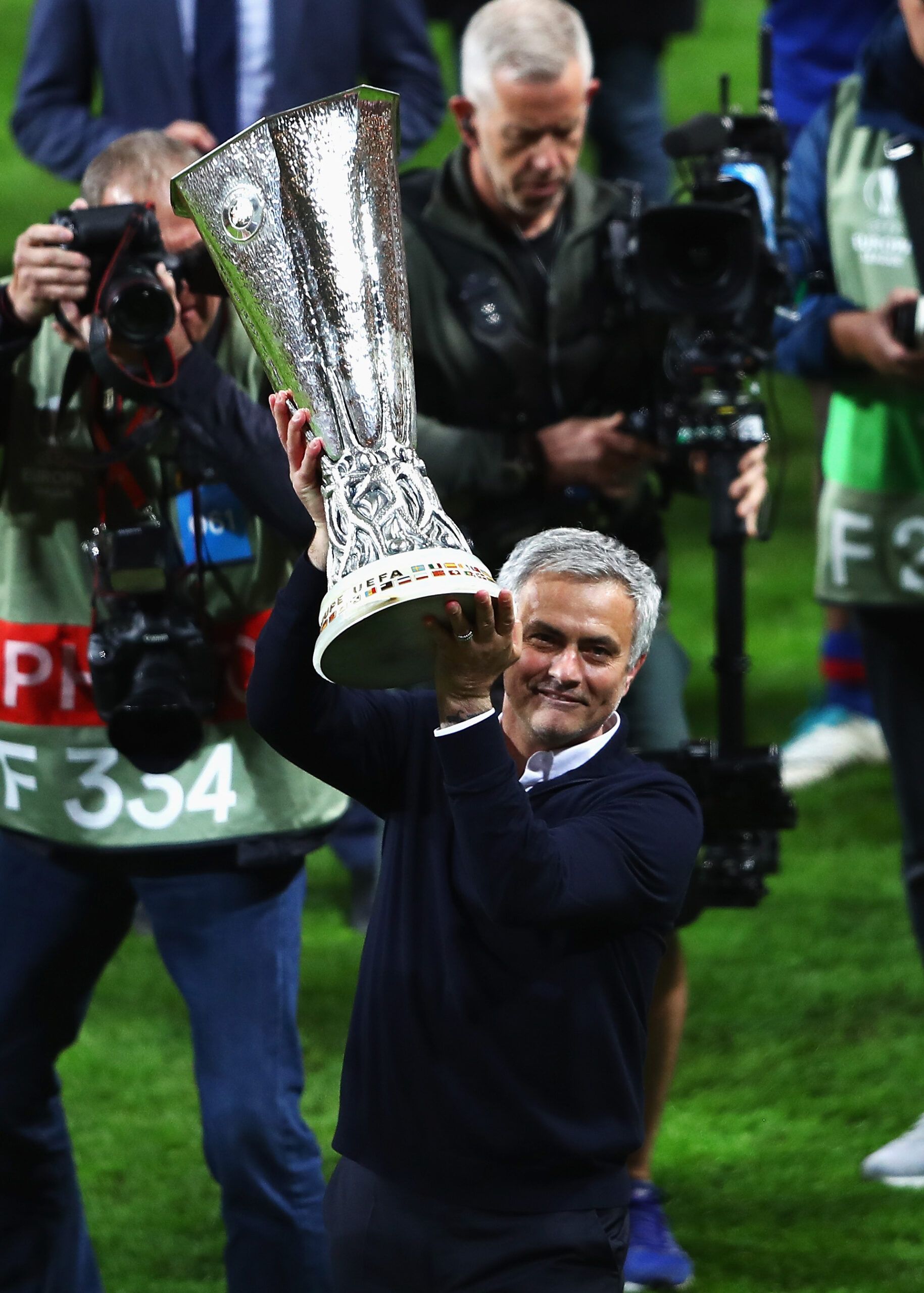 Jose Mourinho explaining recruitment behind his Porto UCL-winning side ...