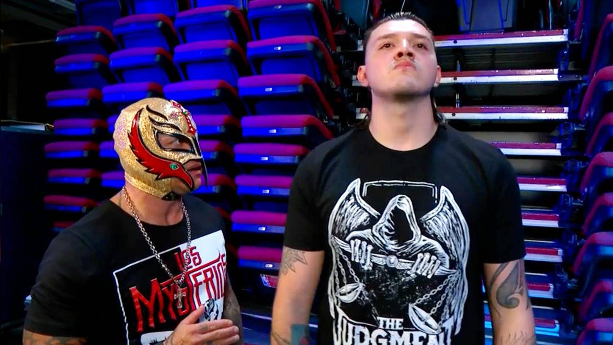 WWE: Dominik & Rhea Ripley attack Rey Mysterio at his home on Thanksgiving