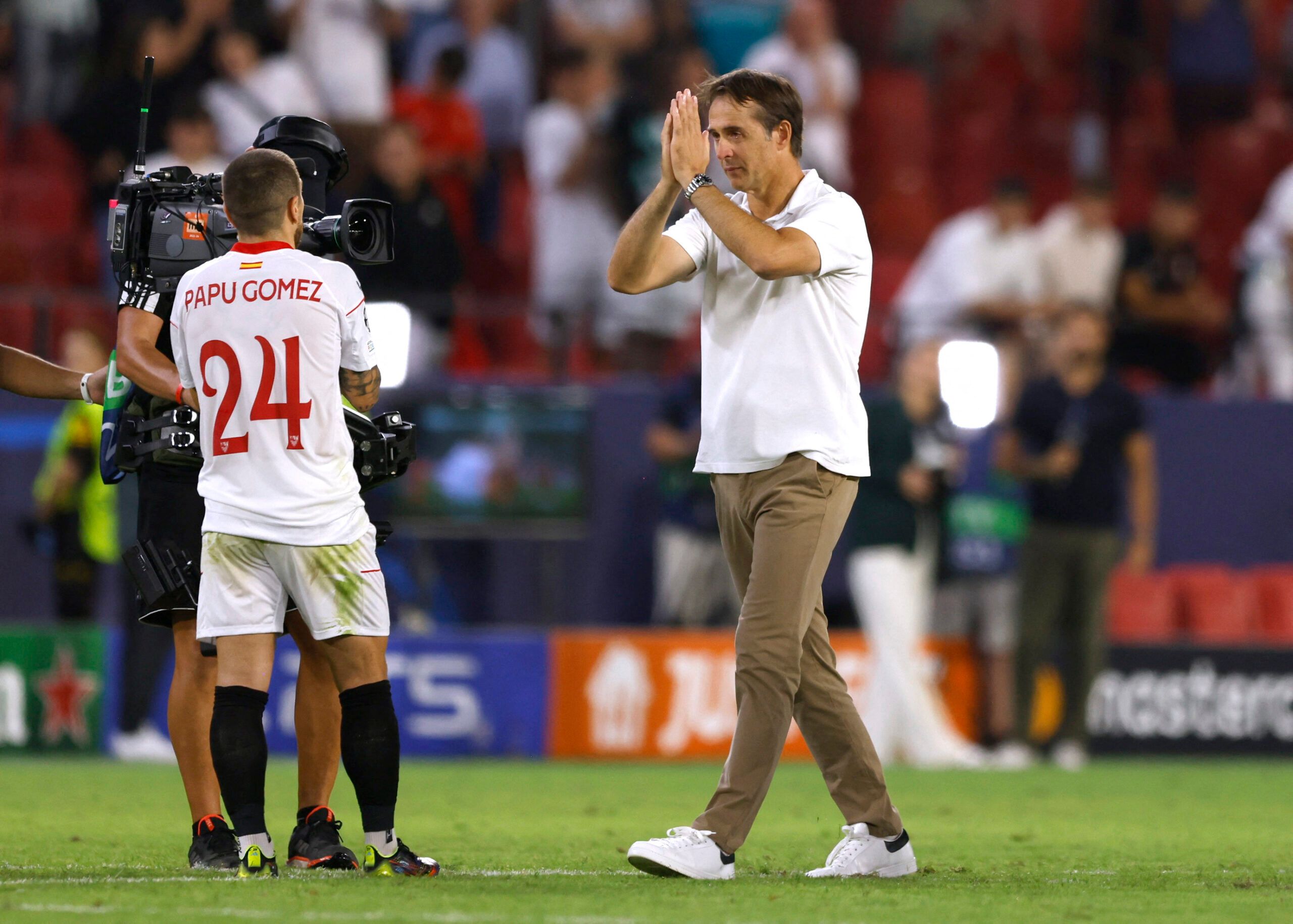 Wolves: £58k-a-week star 'excited' to work with Lopetegui at Molineux Wolves: £58k-a-week star 'excited' to work with Lopetegui at Molineux