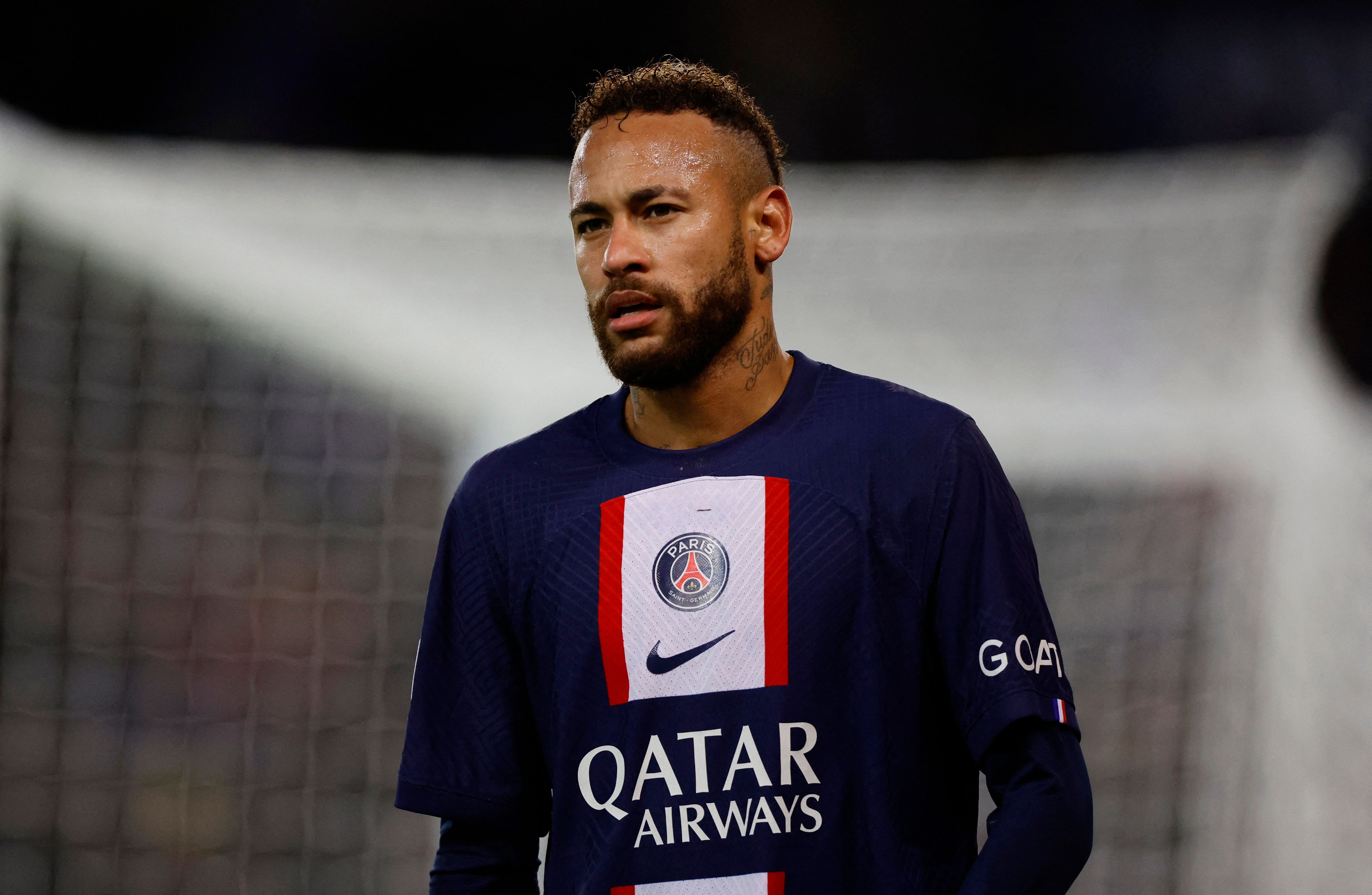 Neymar skill: PSG star produces outrageous elastico nutmeg
