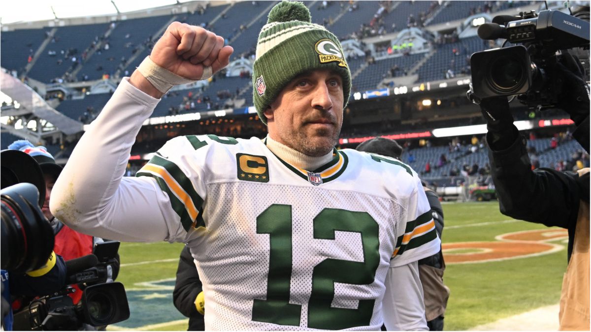 Aaron Rodgers: Packers QB slammed by fans online after celebration in ...