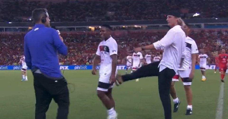 Endrick: Highlights of Real Madrid wonderkid playing charity match