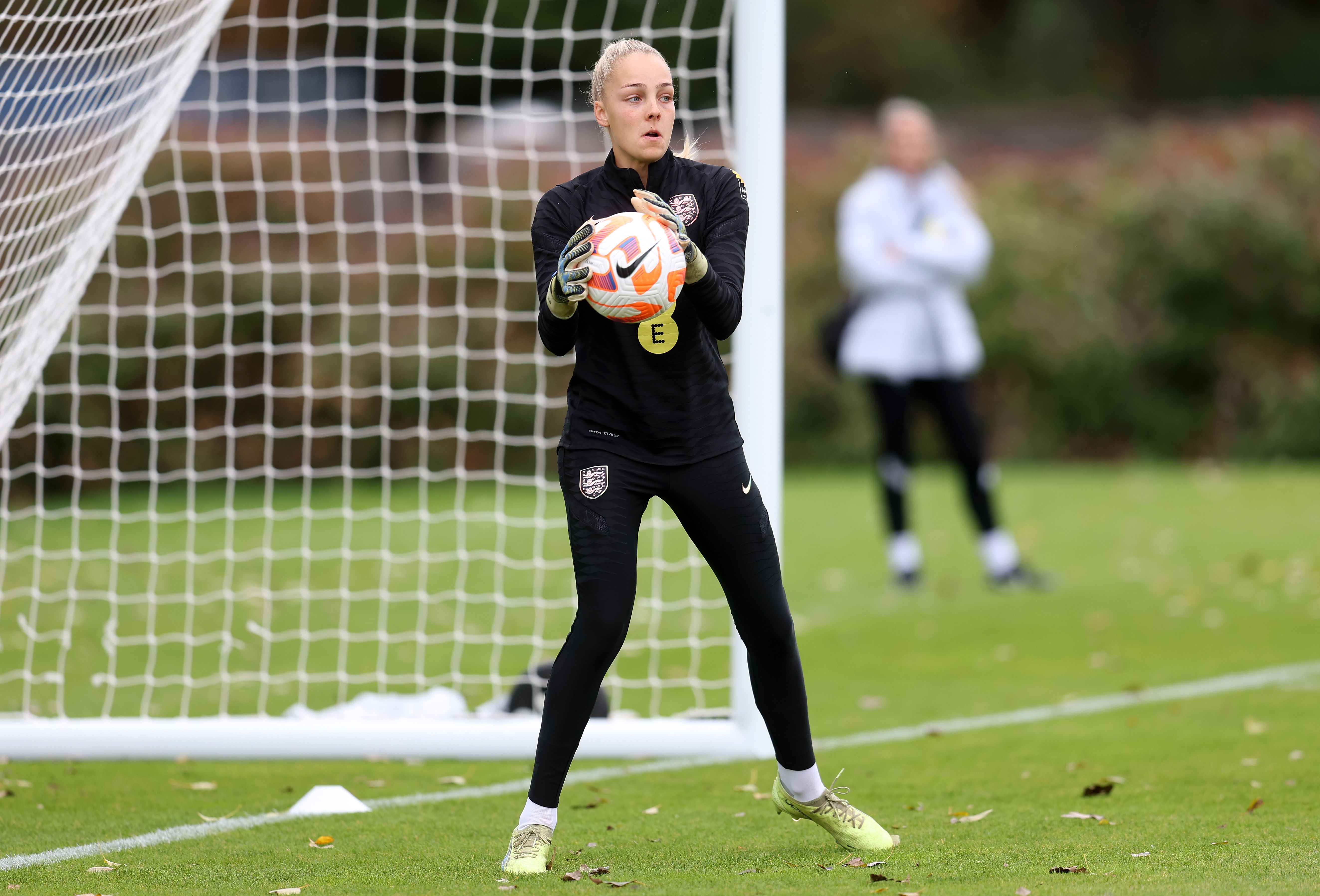 Miedema, Walsh: Man City's Ellie Roebuck names her dream five-a-side team